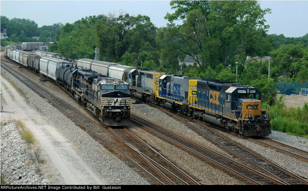 NS and CSX at the interlocking